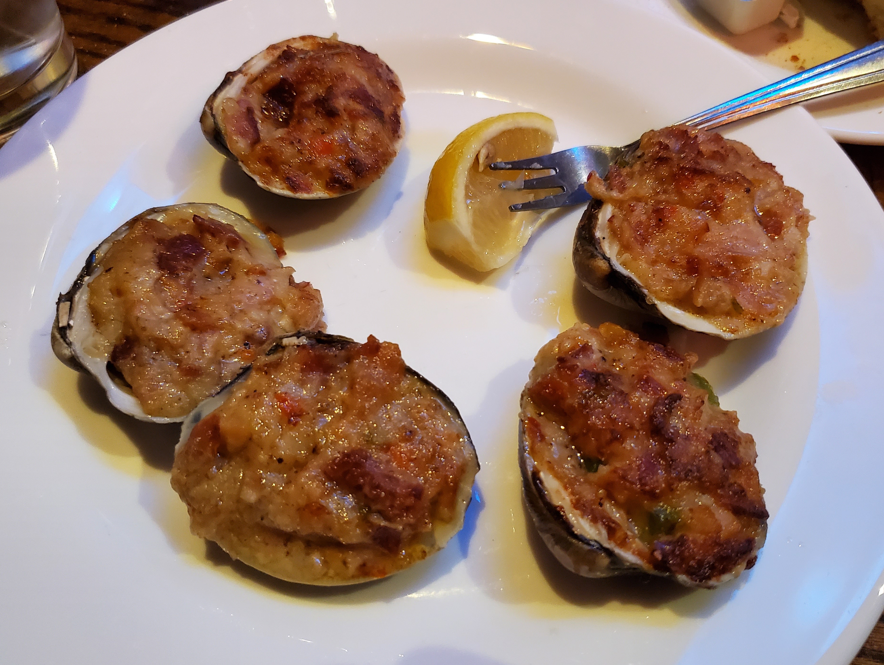 Returning to The Original Clam Tavern – BZ Maestro Eats